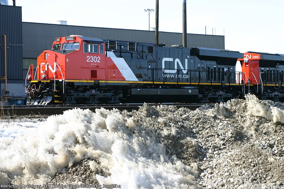 CN 2302 ES44DC